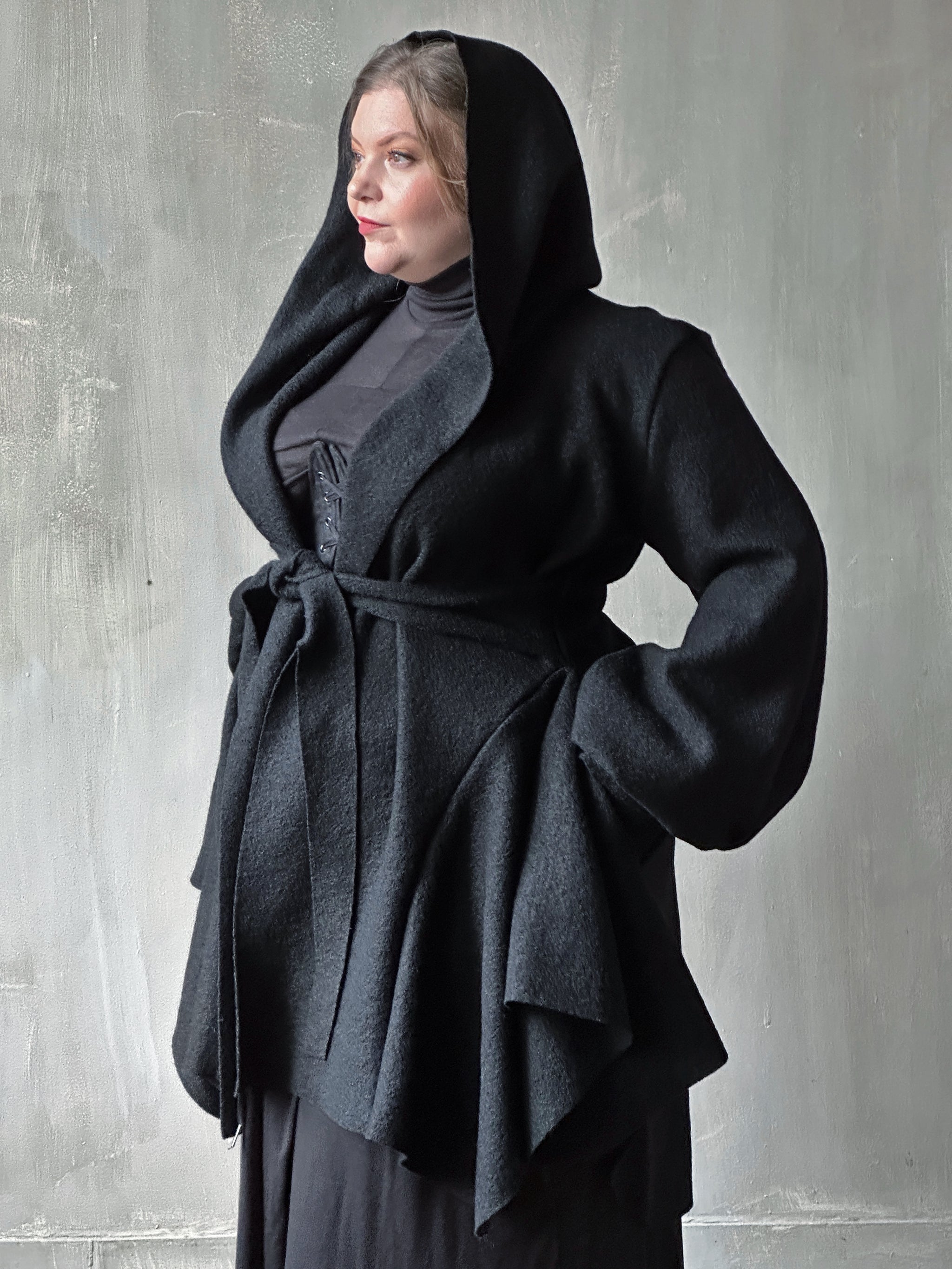 Tournure Coat in Pure Wool (Black) – NUIT Clothing Atelier